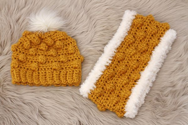 Big Bobbles Beanie and Cowl - Pink Plumeria Maui